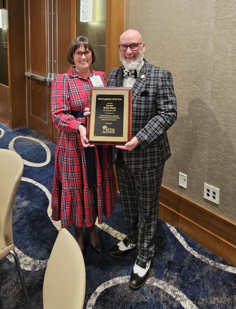 Travel & Tourism staff wins marketing award - Currituck County